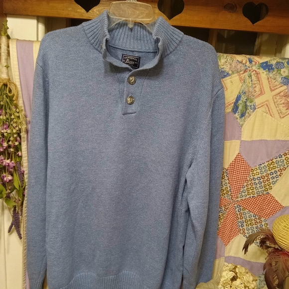 G.H. Bass & Co. | Sweaters | Gh Bass Co 4 Button Turtleneck Sweater ...